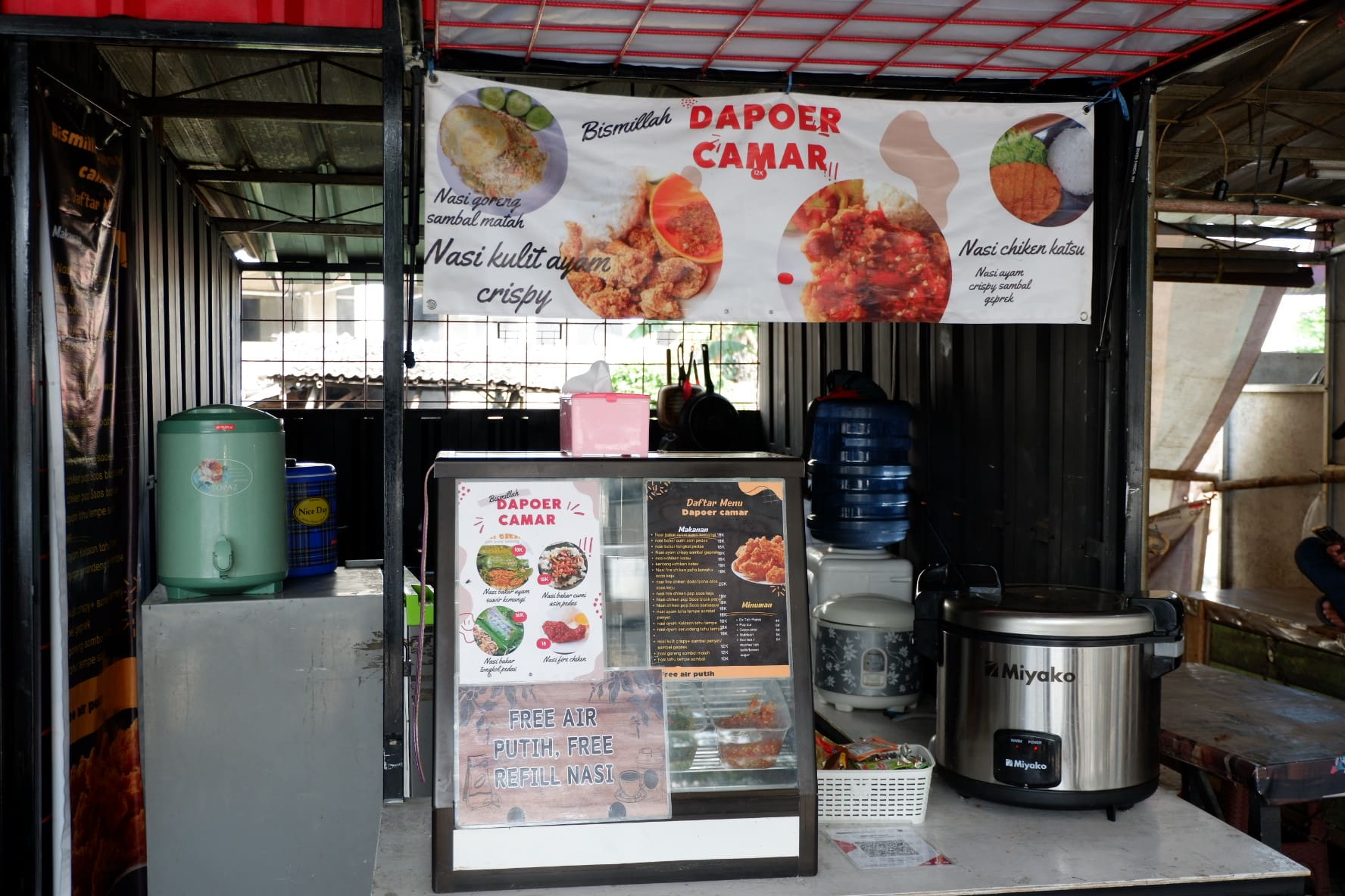Kantin Dapoer Camar | Kantin Pujasera, Makanan | Telkom University