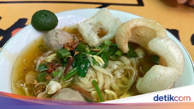 Kantin Gurih Mantap! Lomie Lombok Khas Bandung Buat 'Brunch' Akhir ...
